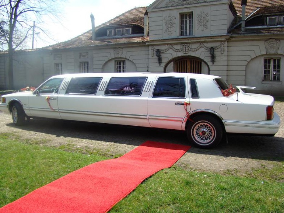 Limuzyny-wiatrowski - Auto do ślubu Czerniejewo